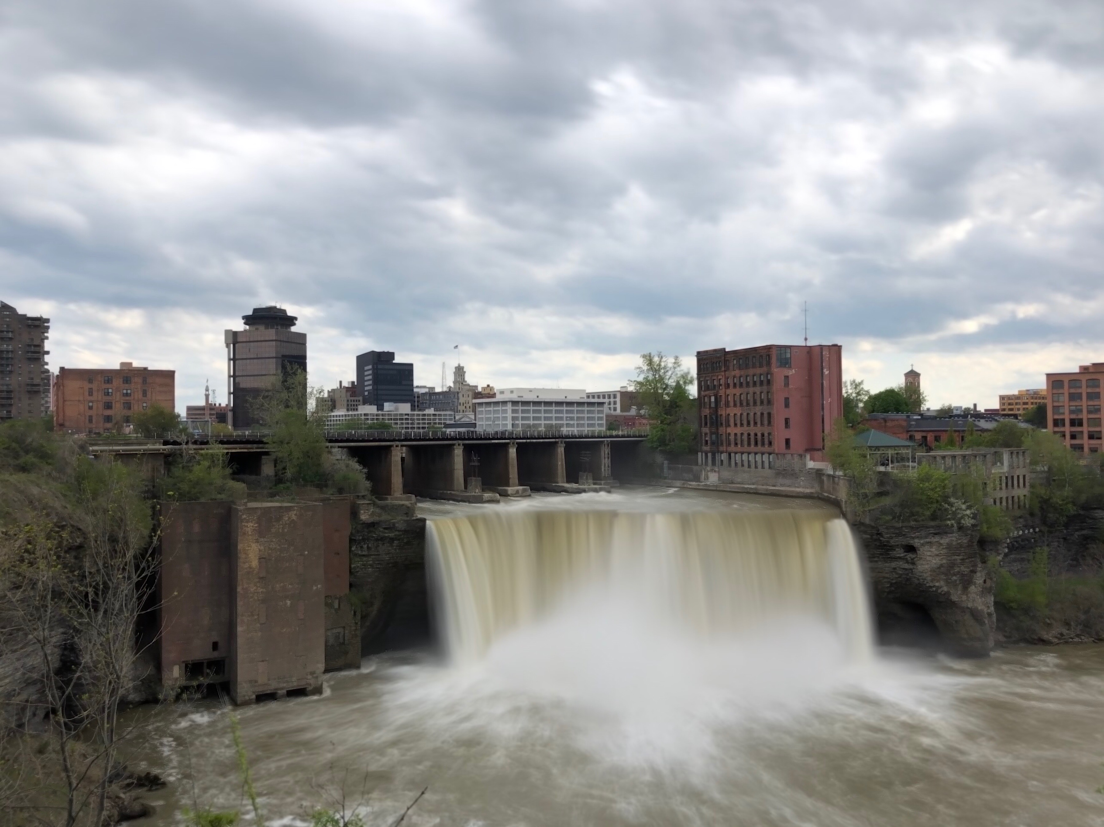 High Falls (NY) – Easy Waterfall Hikes